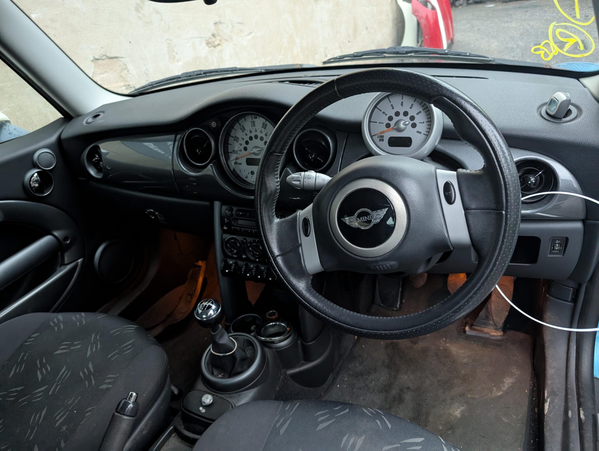 R50 ONE 2005 - MANUAL 1.6 W10 PETROL - LA Mini